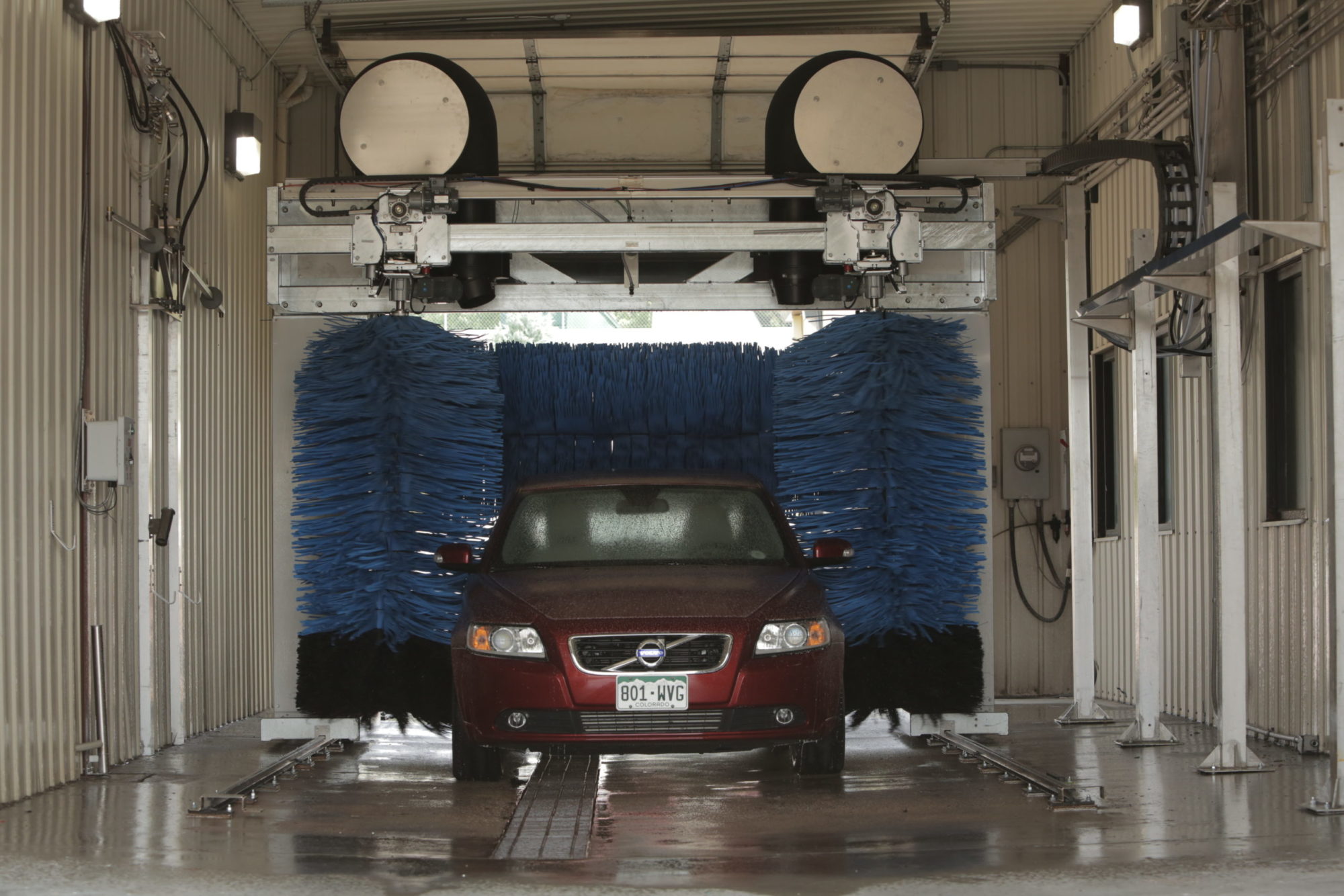 In Bay Automatic Vs Tunnel Wash Reliable Plus